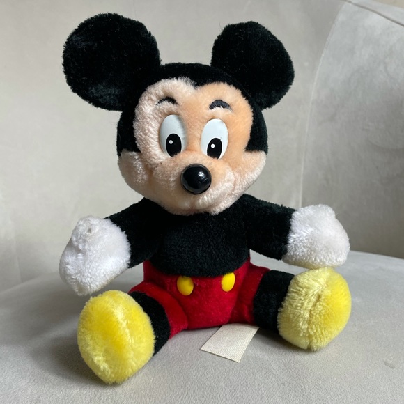 Disney | Toys | Vintage Disneyland Walt Disney World Plush Mickey ...